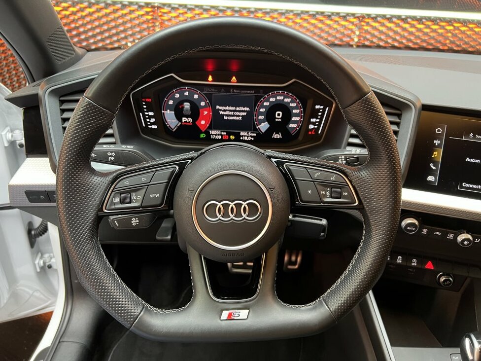 AUDI A1 SPORTBACK 30 TFSI 110 S-TRONIC 7 S-LINE | Excel Car