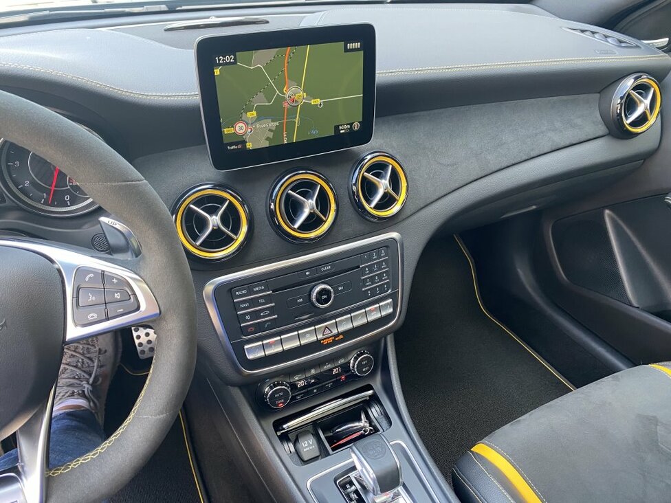 MERCEDES CLASSE A 45 AMG (2) 4MATIC EDITION 1 YELLOW NIGHT | Excel Car