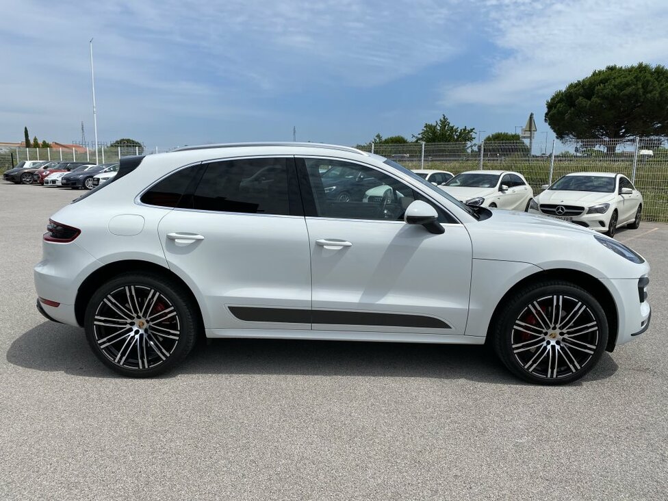 PORSCHE MACAN 3.6L V6 TURBO 400 PDK | Excel Car